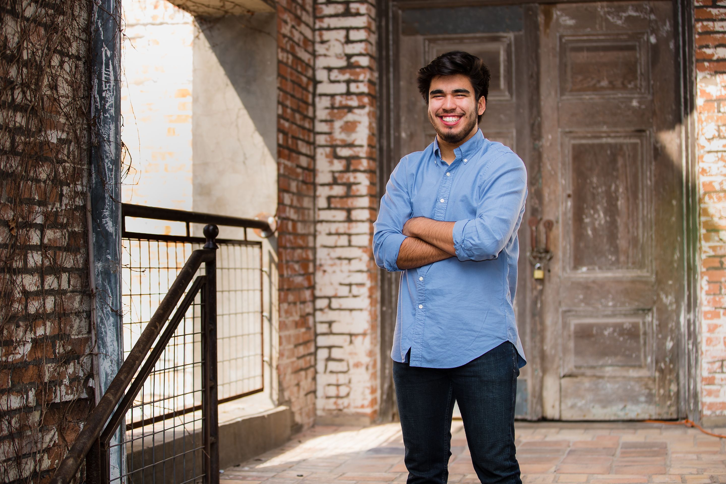 Graduation Photo Shoot - EGG ENTERTAINMENT, INC.