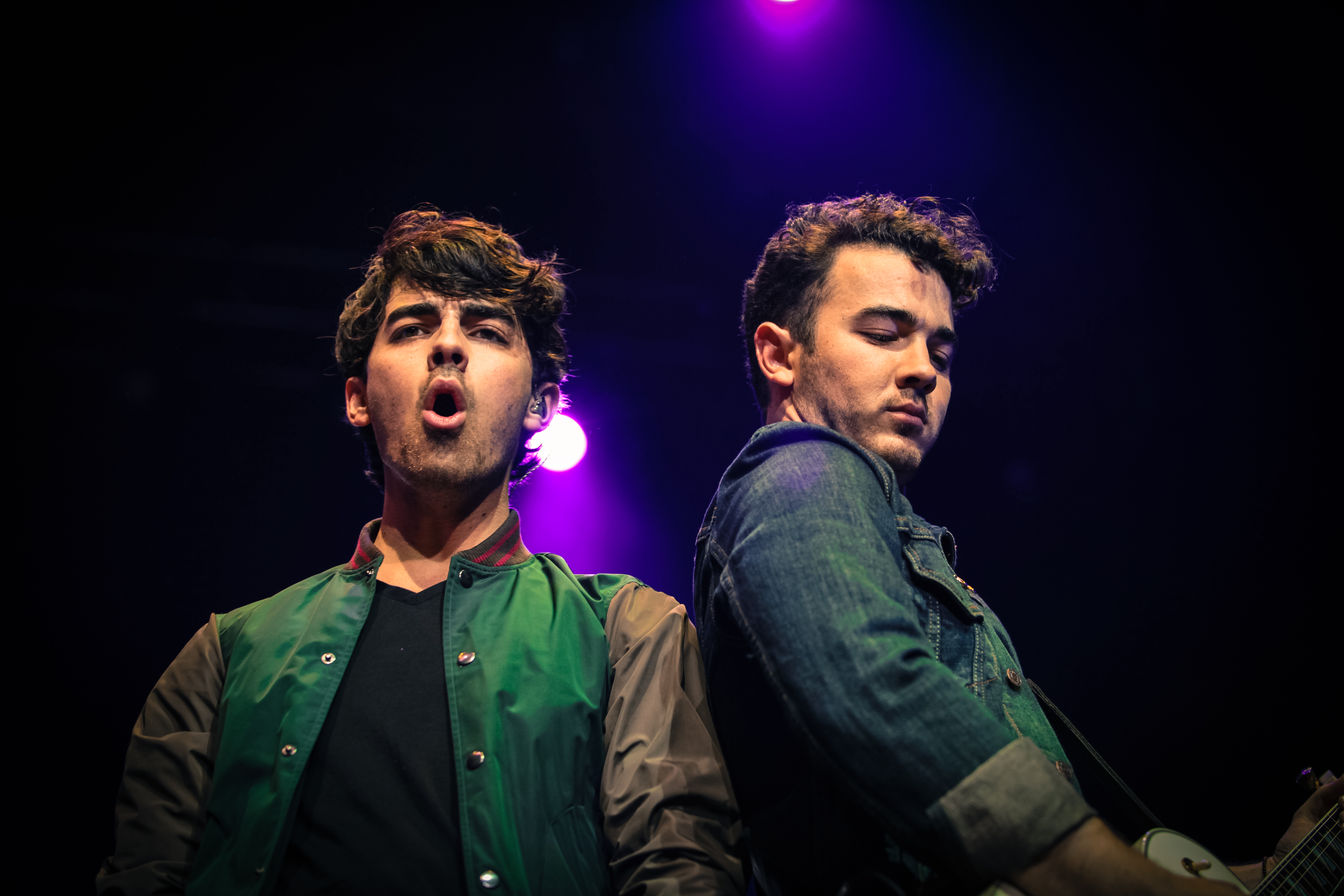 BOOMBOX ALL ACCESS WITH JONAS BROTHERS - Vivi Arias – Creative, Writer ...