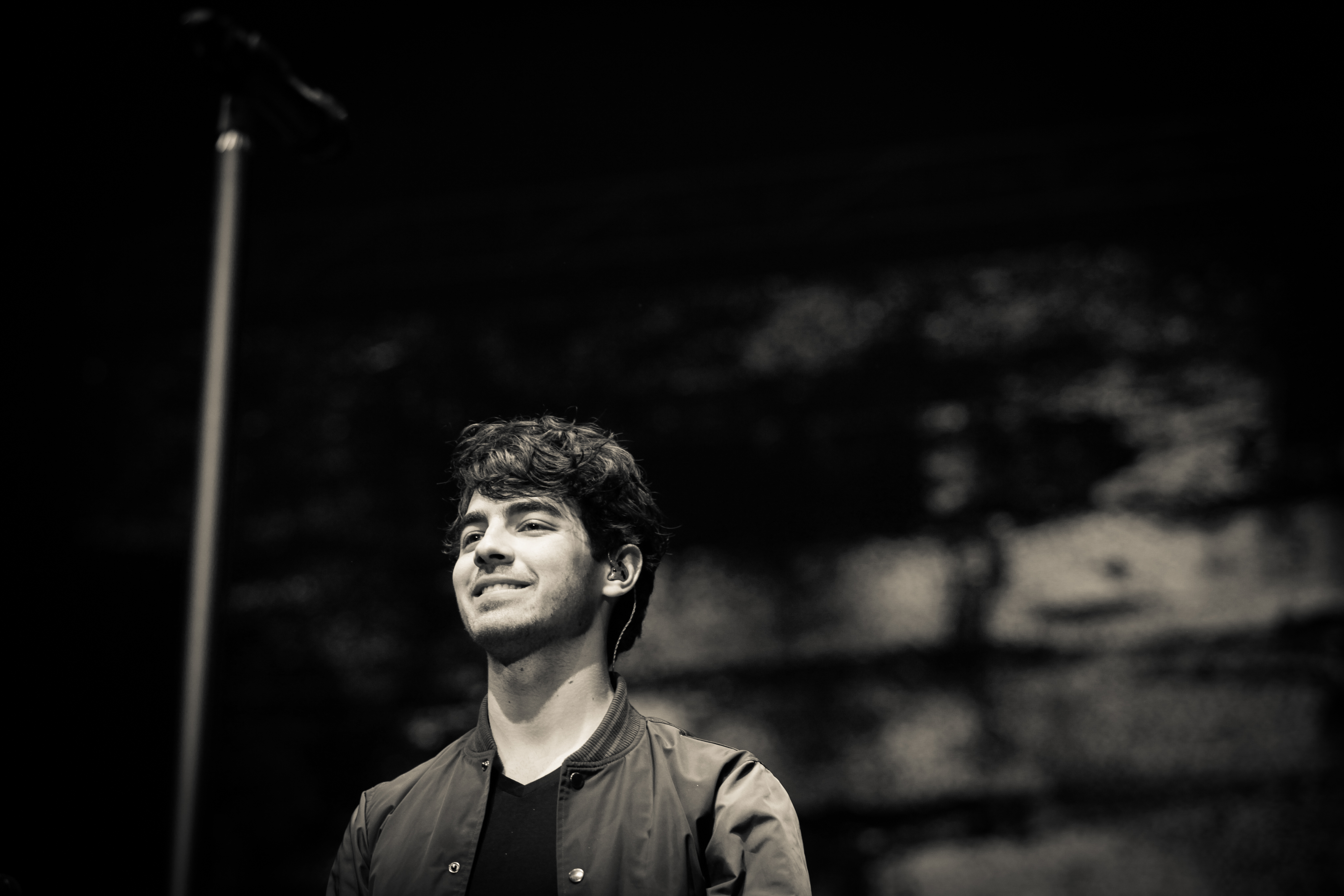BOOMBOX ALL ACCESS WITH JONAS BROTHERS - Vivi Arias – Creative, Writer ...