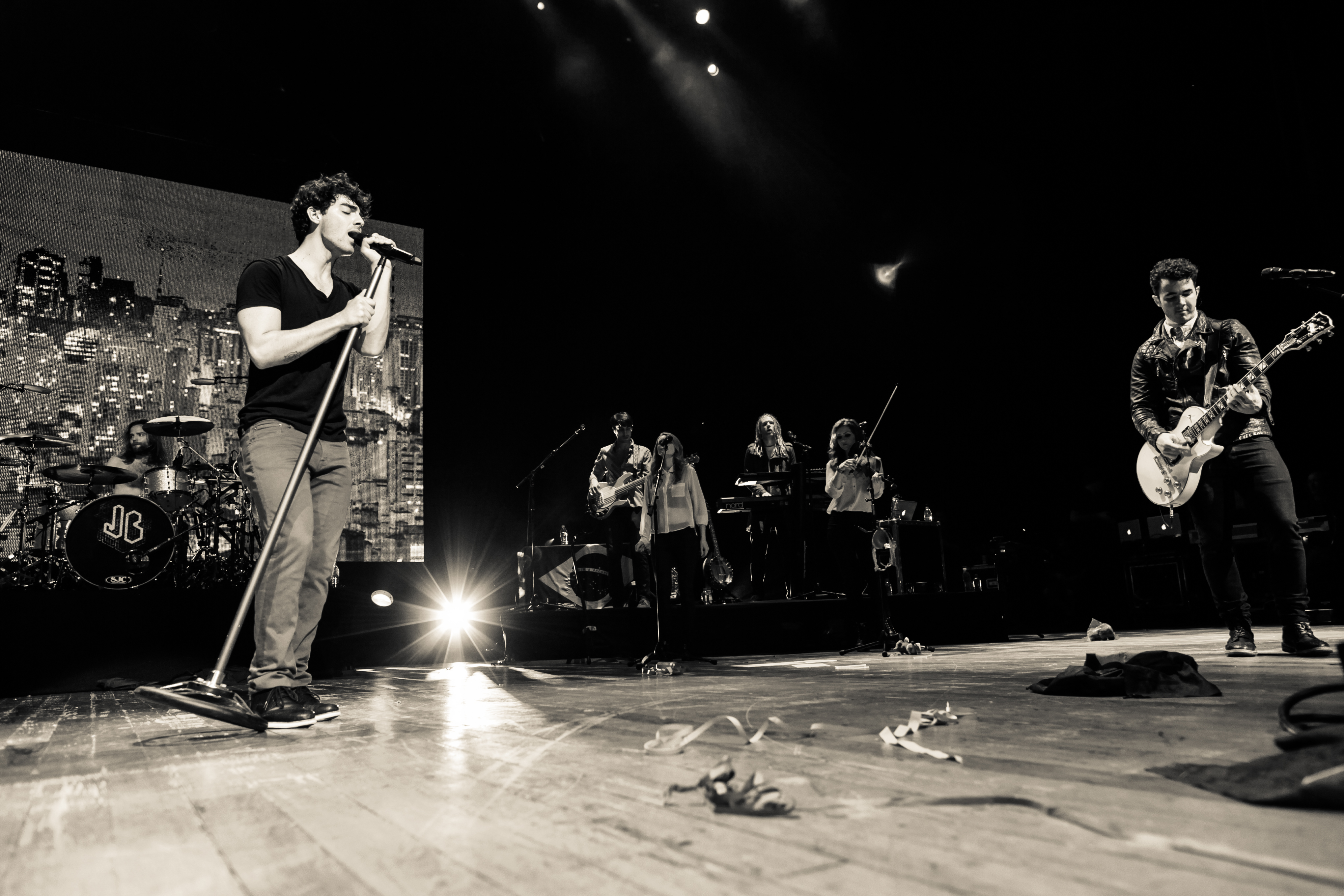 BOOMBOX ALL ACCESS WITH JONAS BROTHERS - Vivi Arias – Creative, Writer ...
