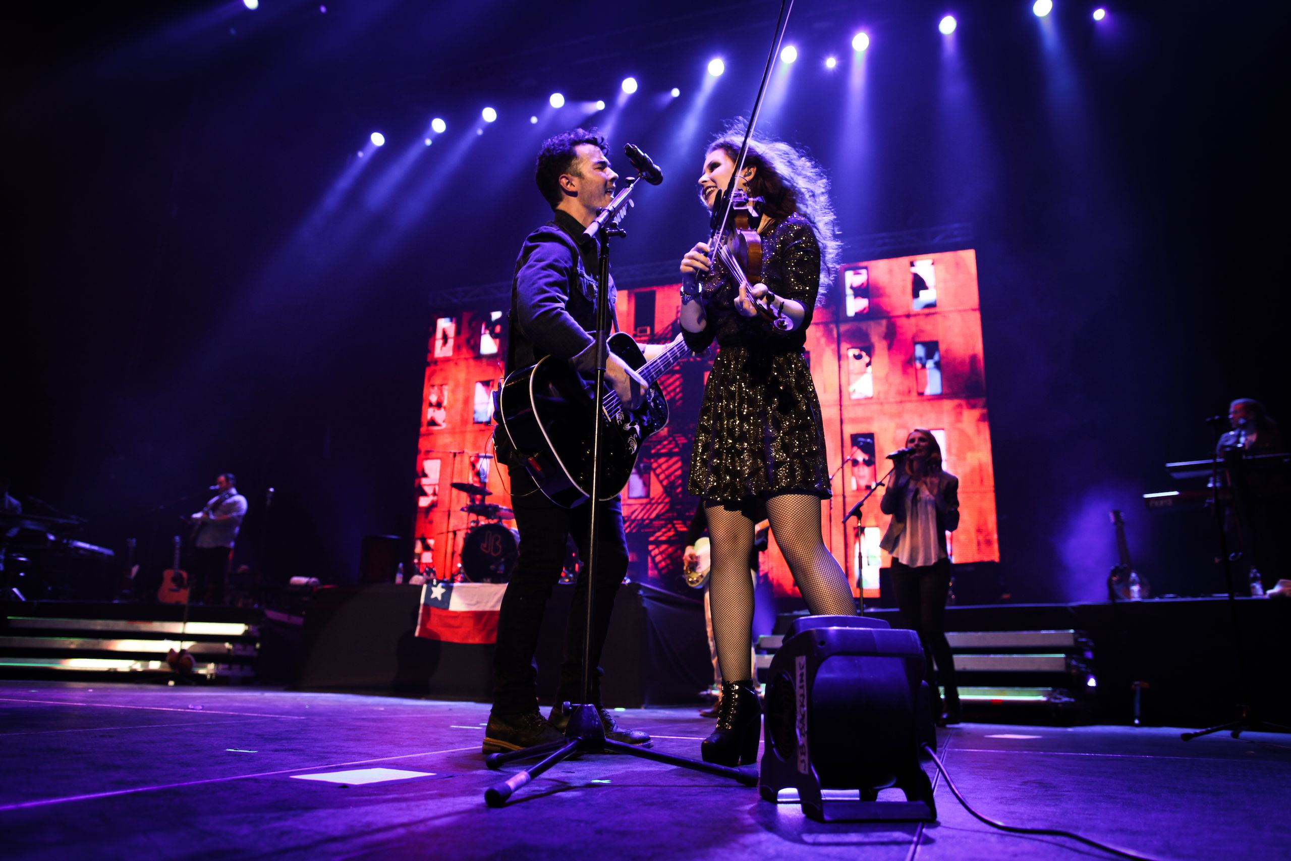 BOOMBOX ALL ACCESS WITH JONAS BROTHERS - Vivi Arias – Creative, Writer ...