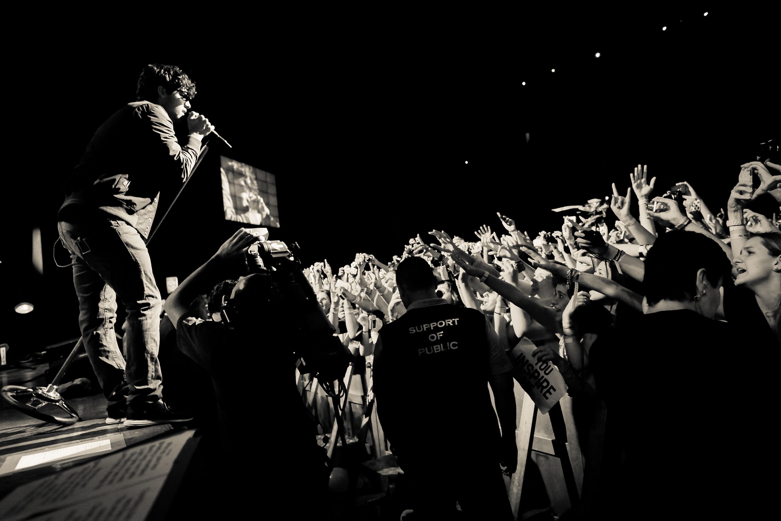 BOOMBOX ALL ACCESS WITH JONAS BROTHERS - Vivi Arias – Creative, Writer ...