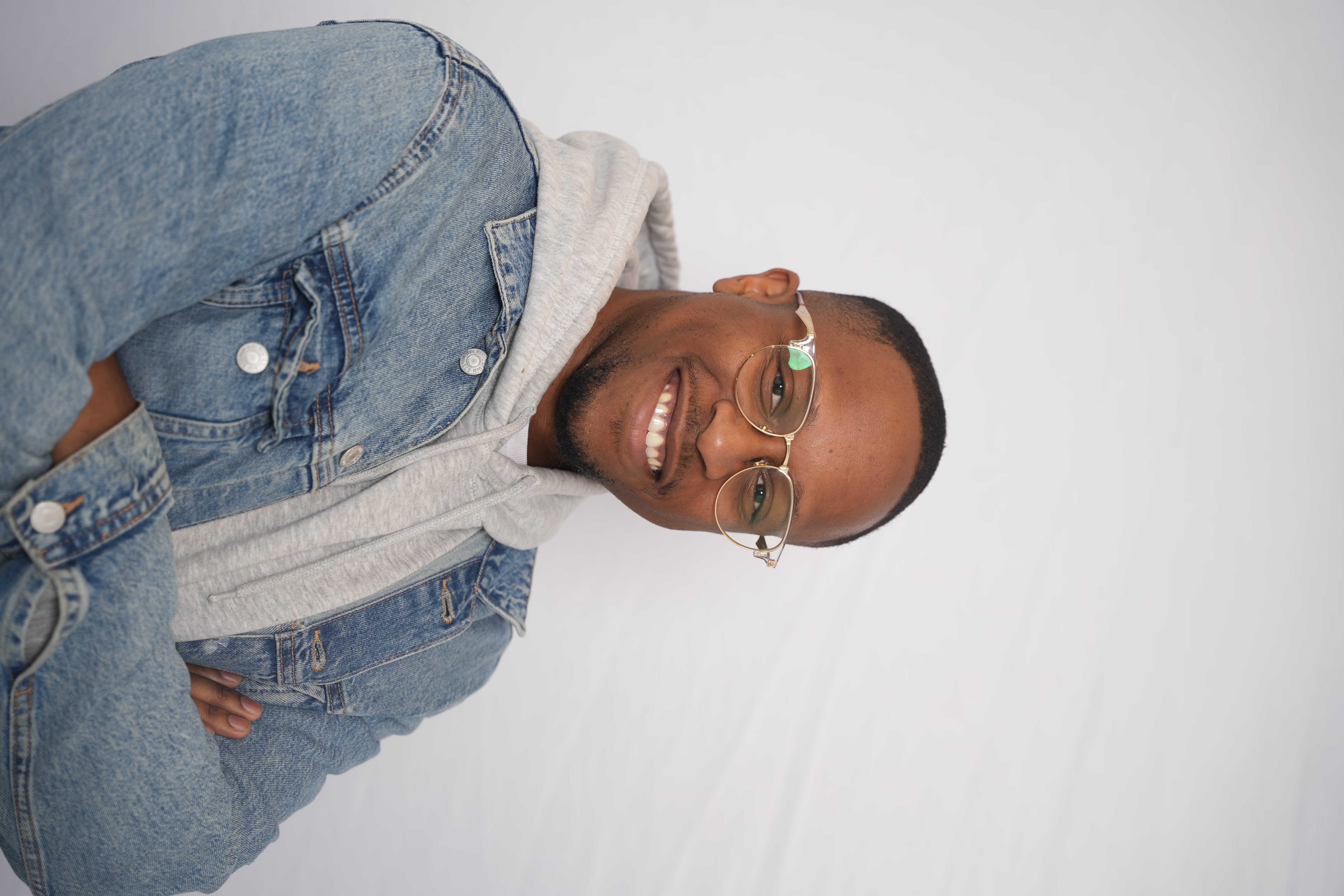 About - Noah Maxwell